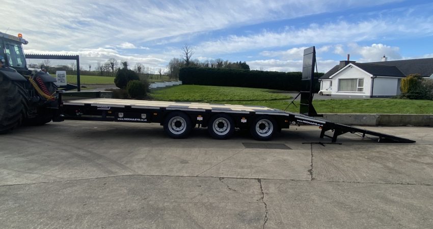 3 Axle Low Loader | McCauley Trailers
