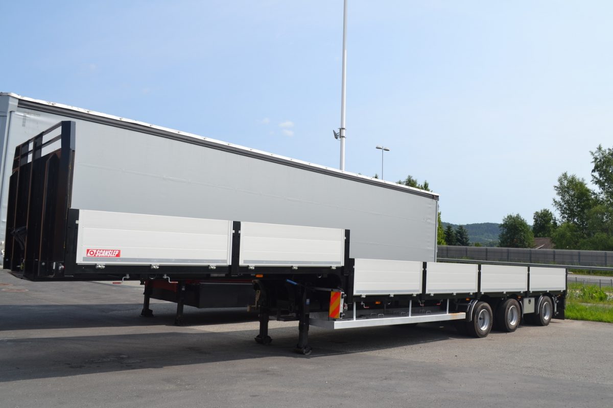 3 Axle Stepframe Platform Flat | McCauley Trailers