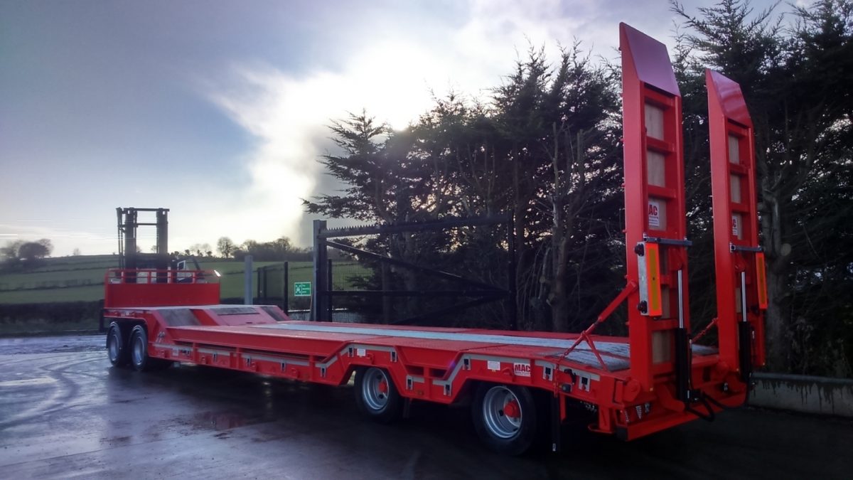 4 Axle Turntable Low Loader | McCauley Trailers